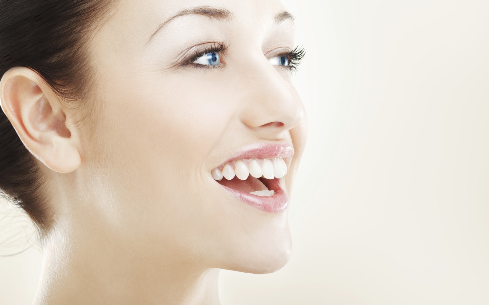 Ce que votre sourire révèle de votre personnalité - DR VALET